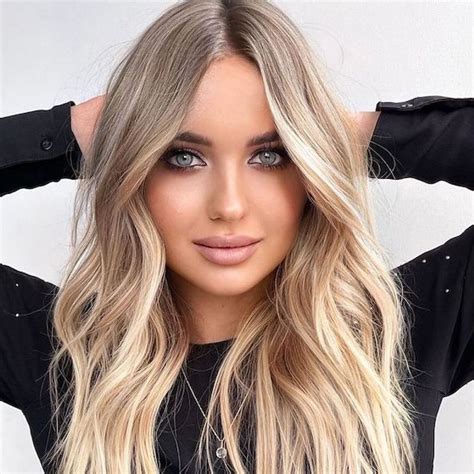 5 Lived In Blonde Hair Colour Ideas And Formulas Wella Professionals