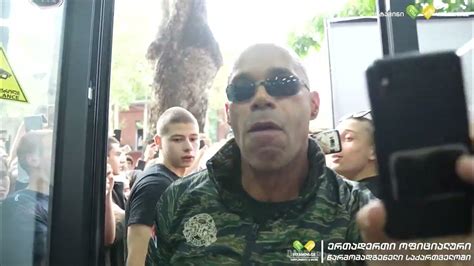 ბოდიბილდინგის ლეგენდა კევინ ლევრონი საქართველოში Youtube