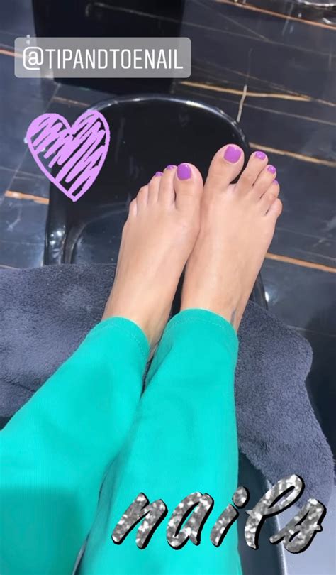 Avneet Kaur Feet Sexy Photos Sexy Feets Celeb Feets