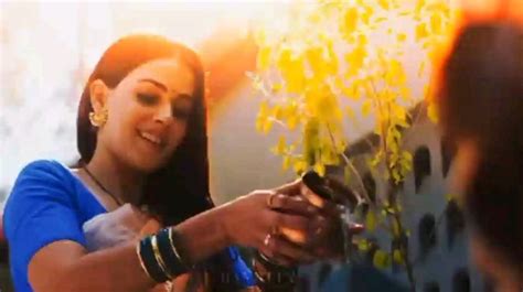 तु माझ्या🫵🏻👸🏻सोबत👩🏻‍ ️‍👨🏻 ️असलीस की😁एकटक तुला🥰🫵🏻पाहावेसे🫡👀वाटते