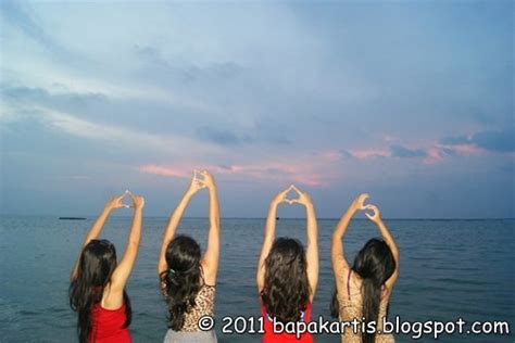 Beningnya Cewek Pantai Ini Berita Artis