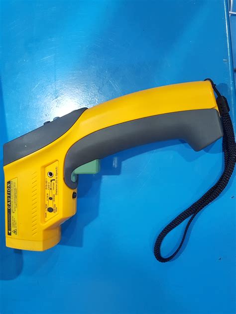 Fluke 68 Infrared Thermometer 누비콤 중고 계측기 판매 · 계측기 수리 · It 중고 기기 판매 · It 기기 매입