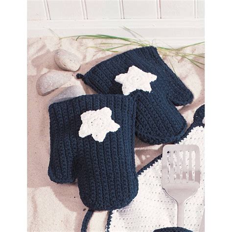 Free Pattern Lily Sugar N Cream Star Oven Mitts Hobbycraft Crochet Patterns Free Crochet