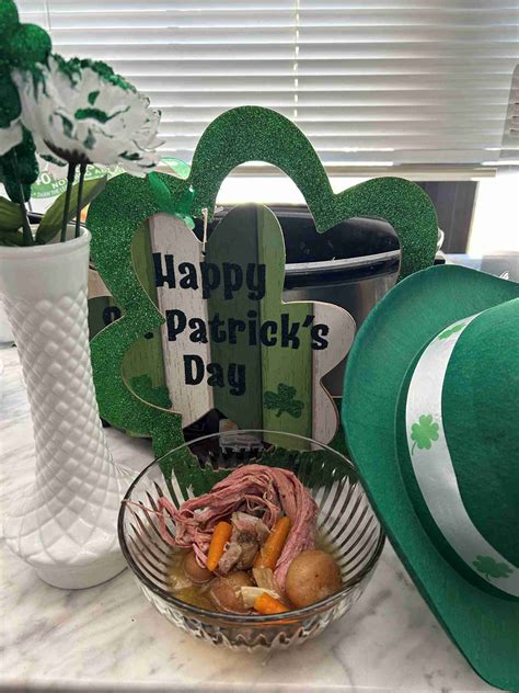 Celebrate Saint Patricks Day With Crockpot Corned Beef And Cabbage In The Field