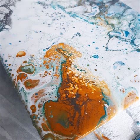 Из списка заданий планов на этот год попробовать нечто новенькое🌟 Техника жидкого текучего