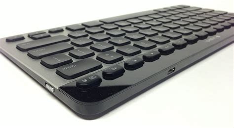 Logitech Bluetooth Easy Switch Keyboard Great For Mac And Ipad Users