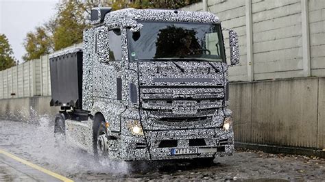 在 Siemens Digital Industries Software 的鼎力相助之下，著名的卡车制 造商强化了耐久性测试。