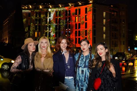 С Алек ли Ето къде и с кого засякоха Магдалена преди дни Снимки За Жената