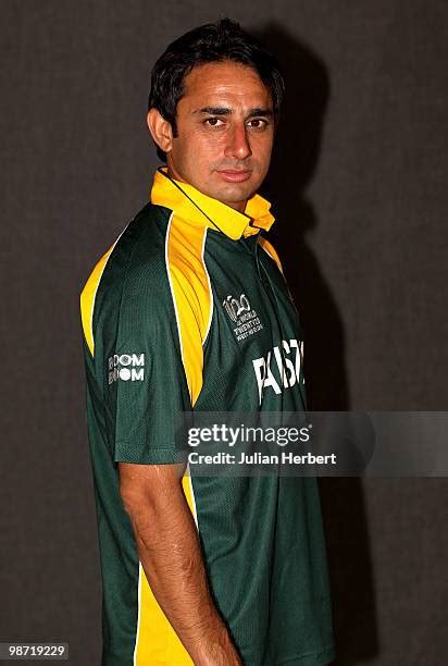 Saeed Ajmal Portrait Photos And Premium High Res Pictures Getty Images