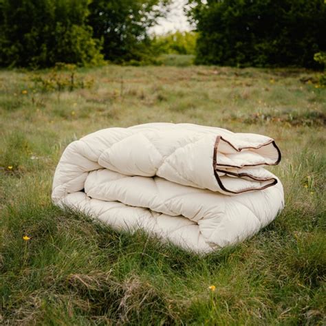 Изцяло естествена и натурална олекотена завивка