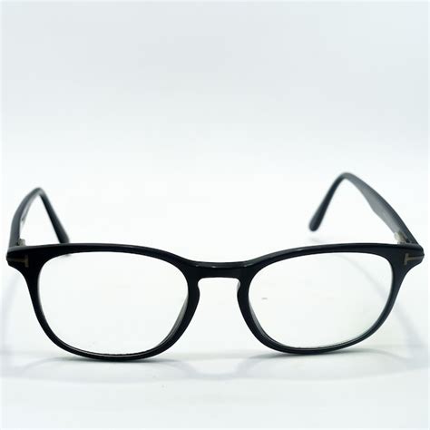Premium Photo Black Frame Of Reading Glasses Isolated On White Background