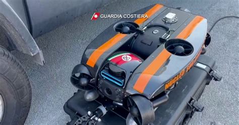 Los Guardacostas Italianos Movilizaron Un Dron Submarino Para Hallar Los Cuerpos De Los