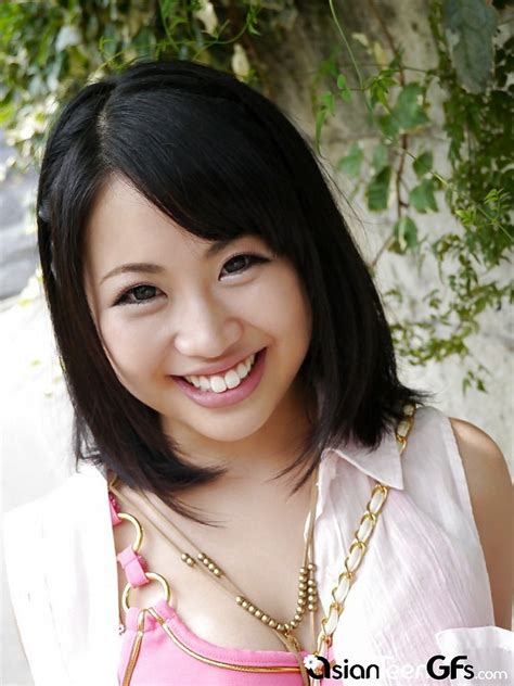 Sexy Asian Teenager Posed For Her Bfs Camera Porn Pictures Xxx Photos