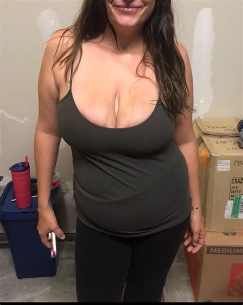 F This Is What Happens When I Don T Wear A Bra Porn Pic