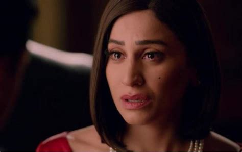 بالصور انهيار دينا الشربيني في جنازة والدتها Lebanon News