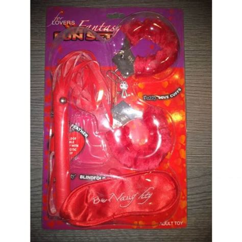 Секс комплект подарък за непослушни игри на момчета и момичета