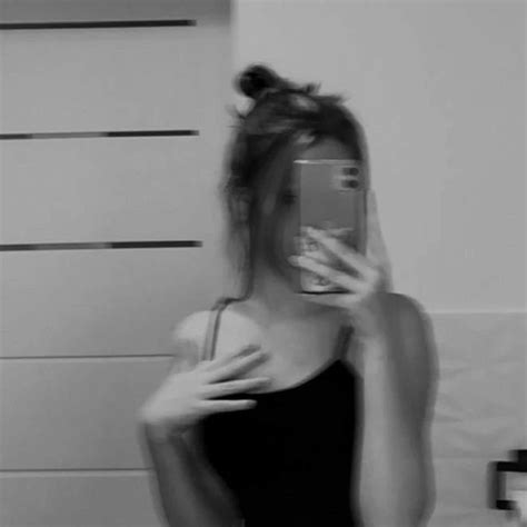 𝐾ℎ𝑢𝑠ℎ𝑖~🐝 Khushi12 On Threads