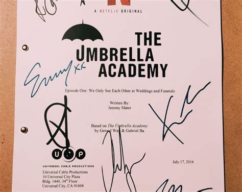 Script Pilot The Umbrella Academy Tvseries Autographs Autographed Ellen Page Aidan Gallagher