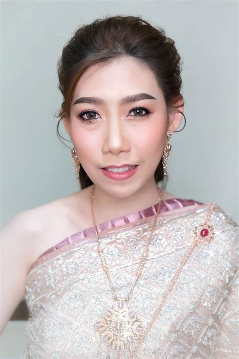 เจ้าสาวเช้านี้คุณหมิวสวยหวานละมุนตามฉบับ Patcha Makeup คร้า ขอบคุณที่ให้ดูแลในวันพิเศษนะค่ะ 😘 😍😍