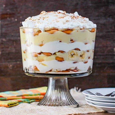 Banana Pudding Trifle With Meringue With Video How To Feed A Loon