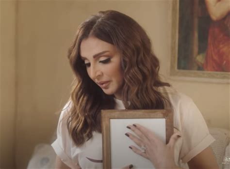 لماذا طلبت أنغام الاستعانة بصور الراحلين في كليب هو نفس الشوق؟ خبر
