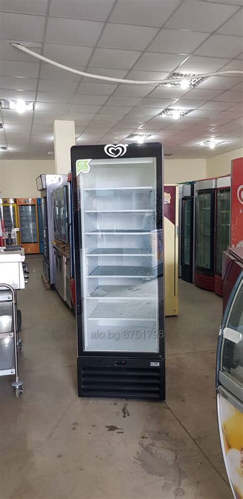 Витрина минус вертикал фризер Фризер Isa Хладилници Фризери Бургас Витрина минус верт