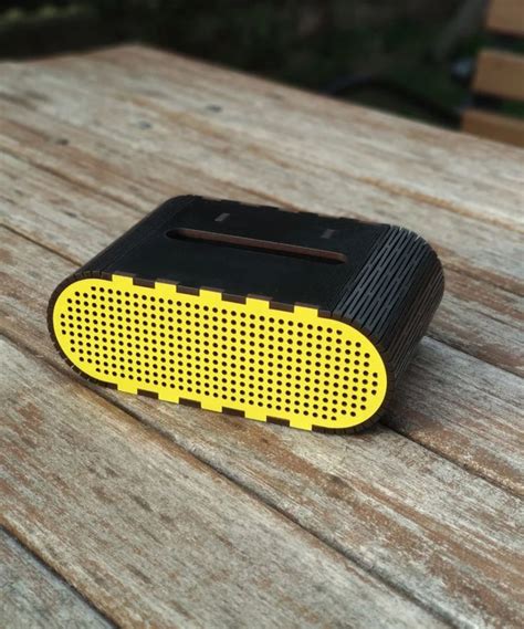 Чорно жовта підставка під телефон Деревяний звуковий тримач Переносна док станція Деревяна