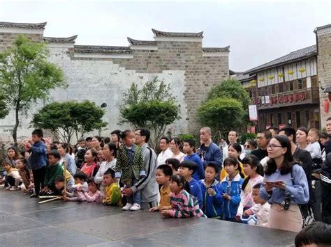 五一旅游超级火爆！抚州各大景区人山人海！有您吗？游客