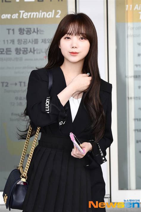 케이 김준수와 열애설 부인→한달만 소속사 계약해지 왜 종합