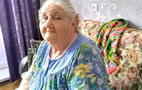 Після слів бабусі Сашко та його дружина місце собі не знаходили Такої правди про рідну матір