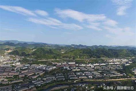貴州茅台鎮中國第一酒鎮及茅台酒廠全景 每日頭條