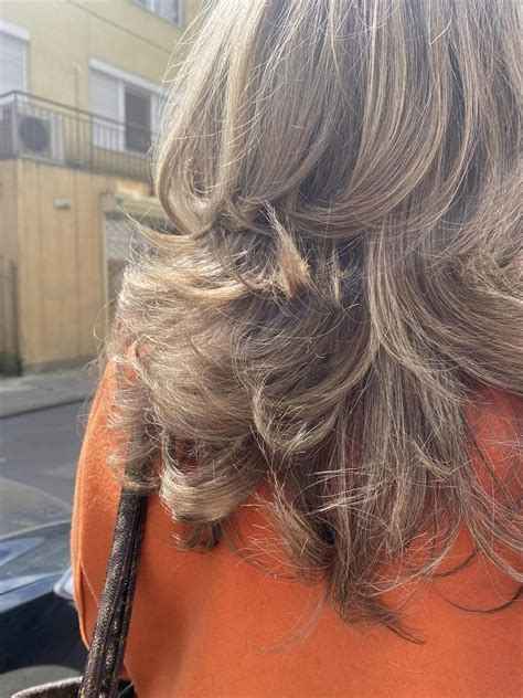 Подстригване с възможност за боядисване или кичури с фолио плюс оформяне със сешоар