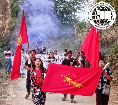 အရာတော်တွင် ကျောင်းသား လူငယ်များ ဦးဆောင်ကာ ဖက်ဆစ် စစ်တပ် ချေမှုန်းရေး ချီတက် ဆန္ဒပြ Khit Thit