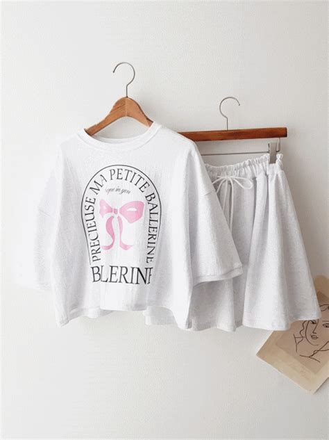 리케마켓 러블리set 리본 프린팅 크롭티 반팔티셔츠 밴딩치마 미니스커트 플레어스커트 투피스 세트 여름 데일리 꾸안꾸 치마세트 여름휴가 여행룩 비치웨어 바캉스룩