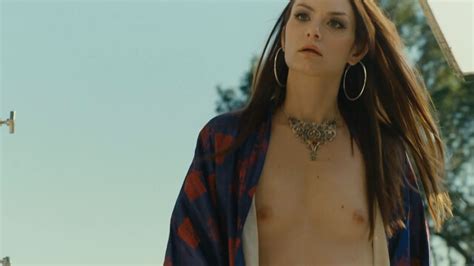 Nude Video Celebs Kabby Borders Nude Tory Taranova Nude Laurie Fortier Nude Exposed S01 2017