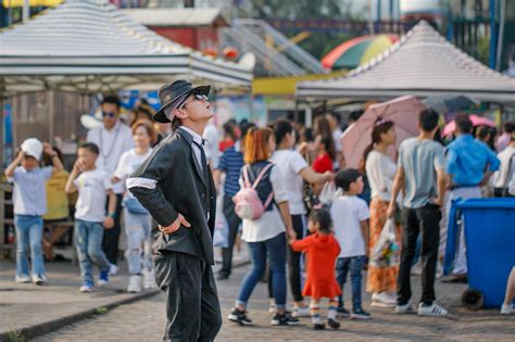 洋人街还没拆1元面包1元冰淇淋都还在