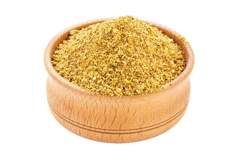 하얀 배경에 분리된 나무 그릇에 담긴 향신료 요리 용 조미료 가루로 빻은에 대한 스톡 사진 및 기타 이미지 가루로 빻은 강황 건강한 생활방식 Istock
