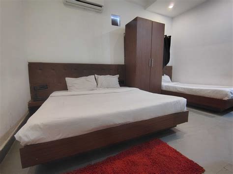 Hotel O Karond Square Bus Terminal Bhopal Formerly Hotel Munmun 𝗕𝗢𝗢𝗞
