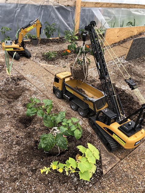 Mini Diggers Rconfusingperspective