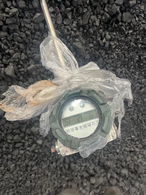 煤场测温杆插入煤堆温度自燃监测系统远程终端同步数据