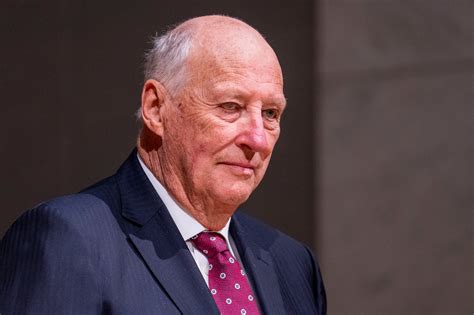 Nyheter Kong Harald Kong Harald Er Innlagt På Sykehus Avlyser Markering