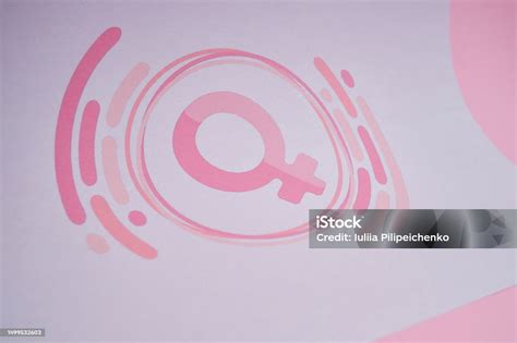 3월 여성 역사의 달 여성의 권리와 평등 세계에서 소녀의 힘 벡터의 여성 기호입니다 매년 여성의 역사에 대한 공헌을 기념하는