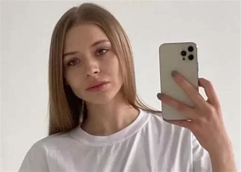 Kenzie Love Biography Wiki Age Height Career Photos More Artofit