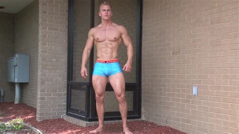 Bodyshow Video Thisvid Com