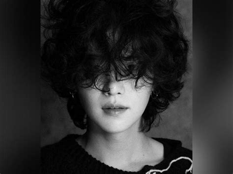 Btss Suga Debuts New Curly Hairstyle Gma Entertainment