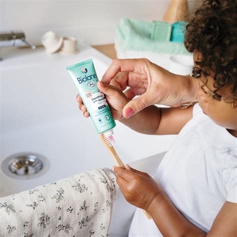 Organic Toothpaste First Teeth Biolane