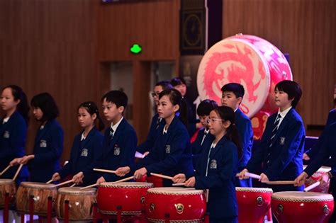 哈罗重庆学年庆典tom资讯