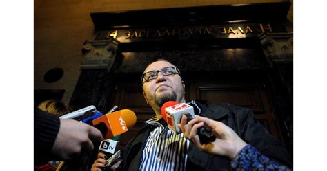 Карбовски в съда Убедих Чеци да се върне