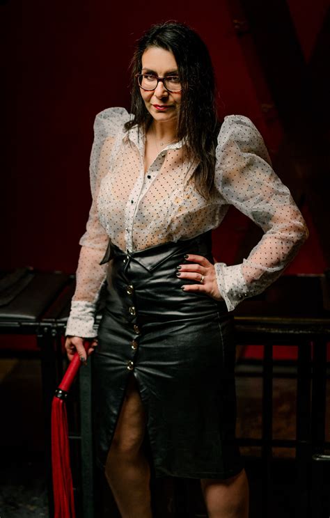 Manuela — “ Ich Bin Deine Ehefrau Du Erkennst In Mir Die