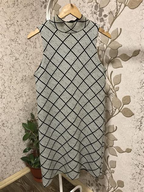 Твідова сукня — ціна 200 грн у каталозі Сарафани Купити жіночі речі за доступною ціною на Шафі